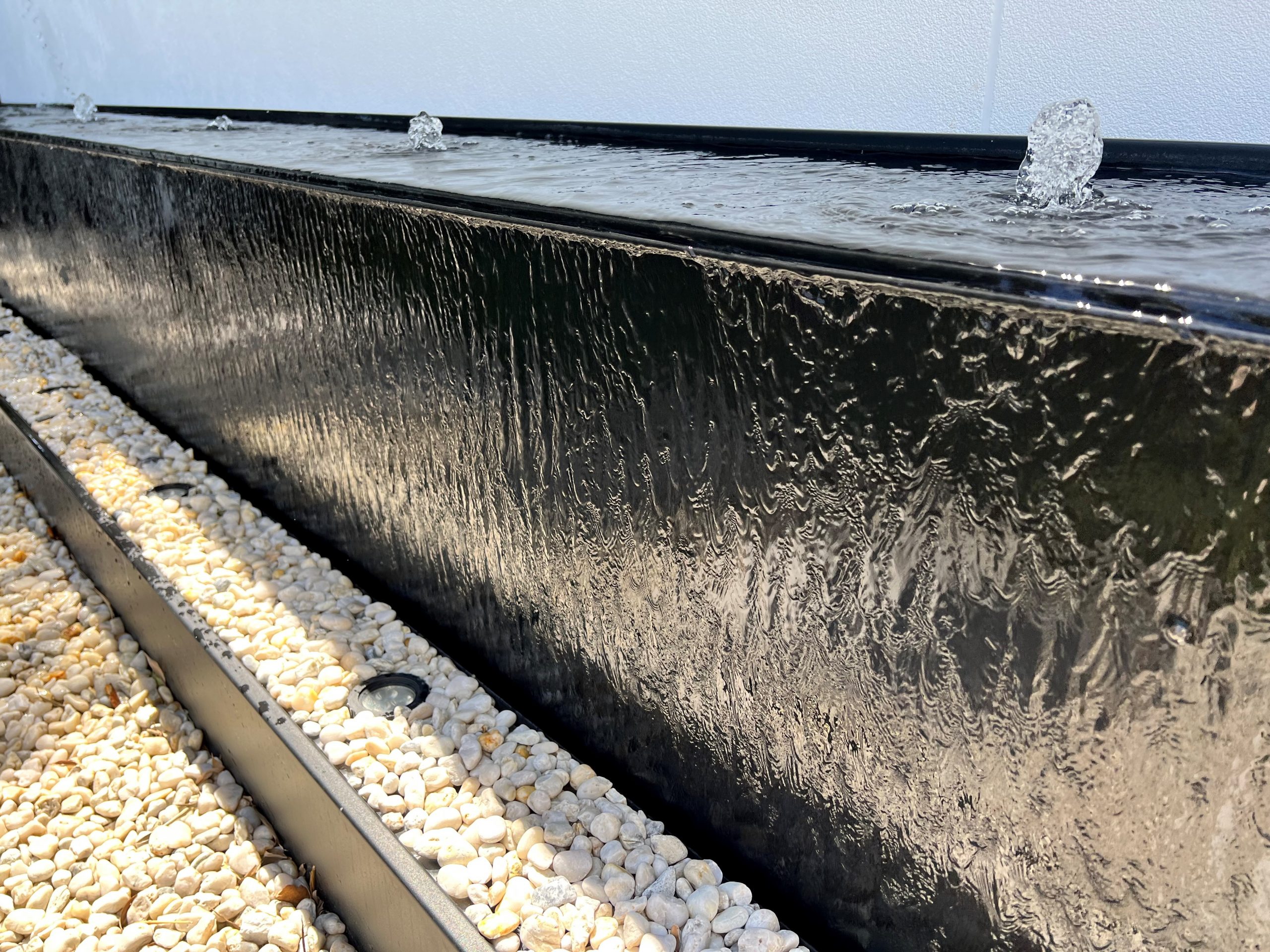 "APOLLO" powder-coated water table 1000mm (W) x 400mm (H) x 1000mm (D ...